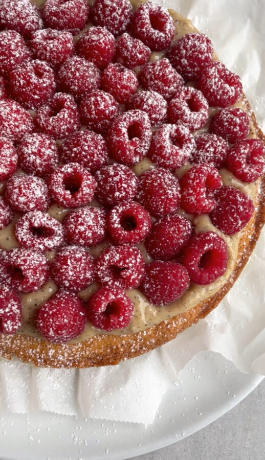 Vaniljkaka Med Färska Hallon | Baka Med Nina - Glutenfritt, Laktosfritt ...