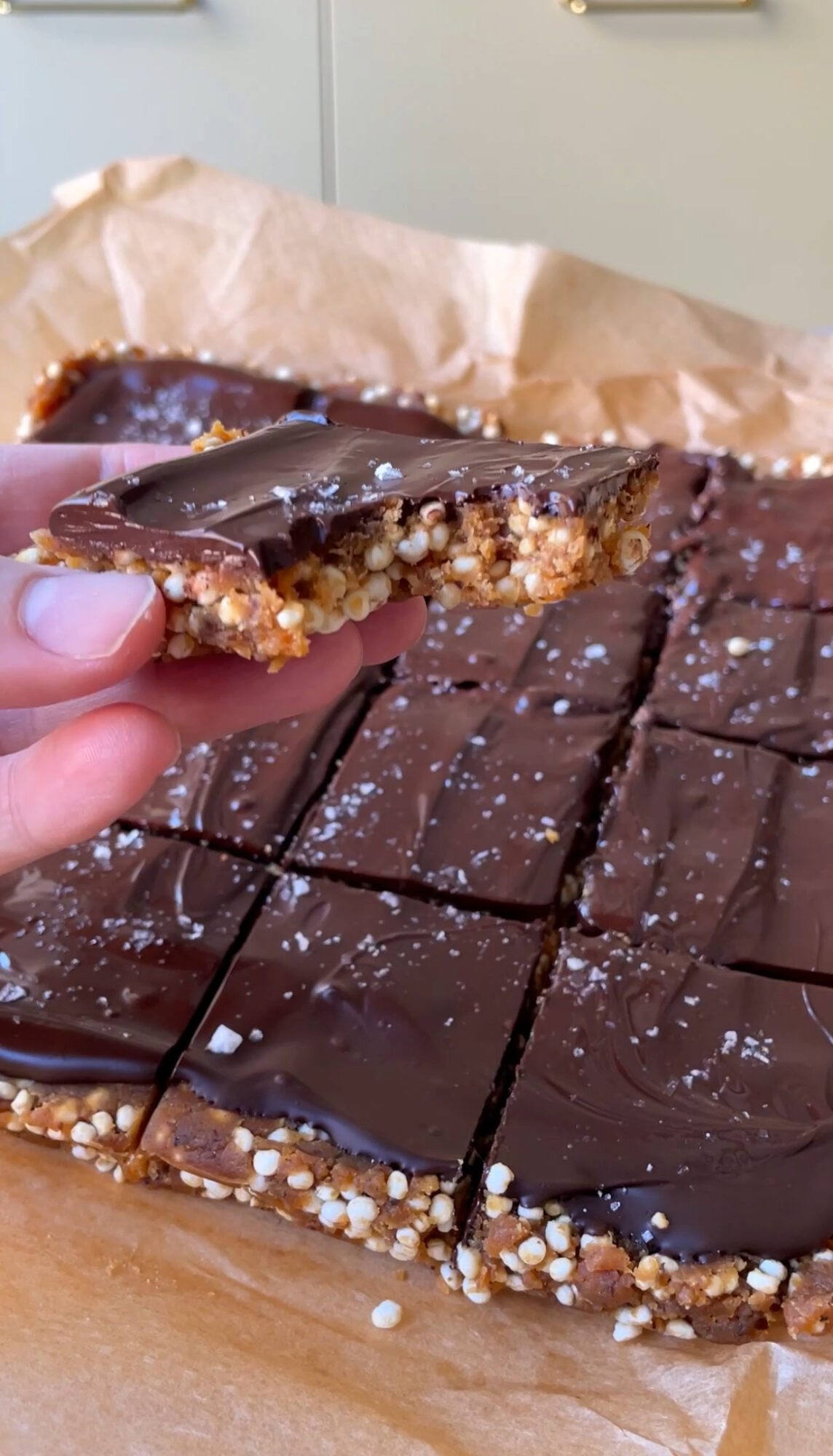 Snickersgodis Med Puffad Quinoa | Baka Med Nina - Glutenfritt ...